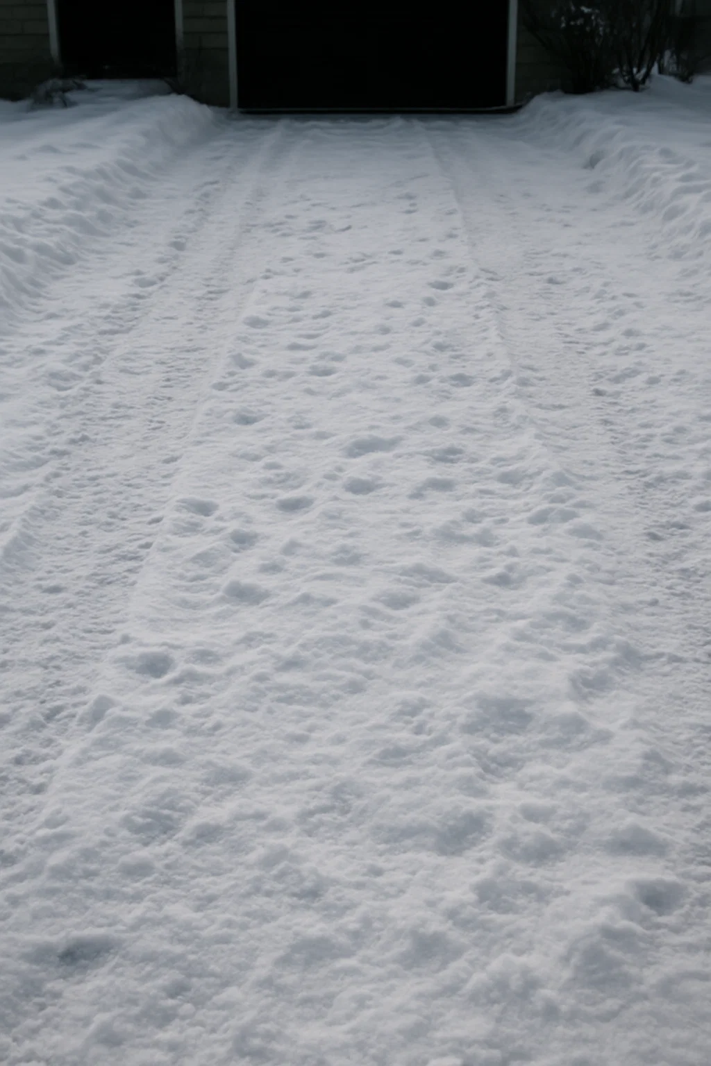 Best Snow Services in Edmonton | Neighbourhood Heroes